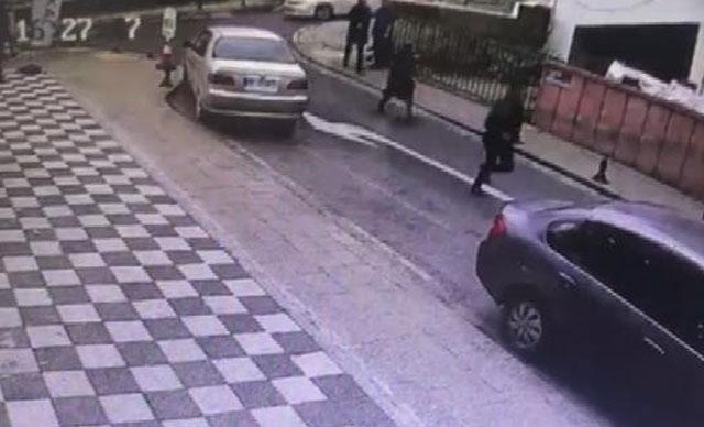 Pendik Tapu Dairesi önünde kapkaç şoku - Son Dakika Gündem Haberleri