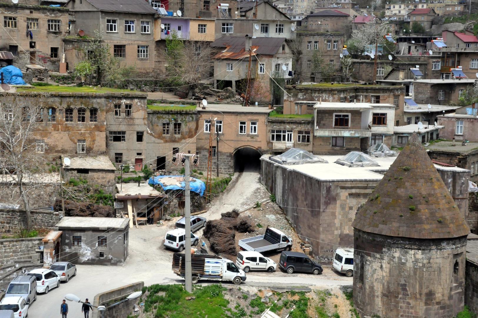 Bitlis'in tarihi evleri turizme kazandırılacak