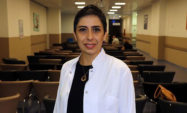 Uzman Dr. Toker: Ölen kişilerin yüzde 93’ü hiç aşılanmamış - Güncel ...