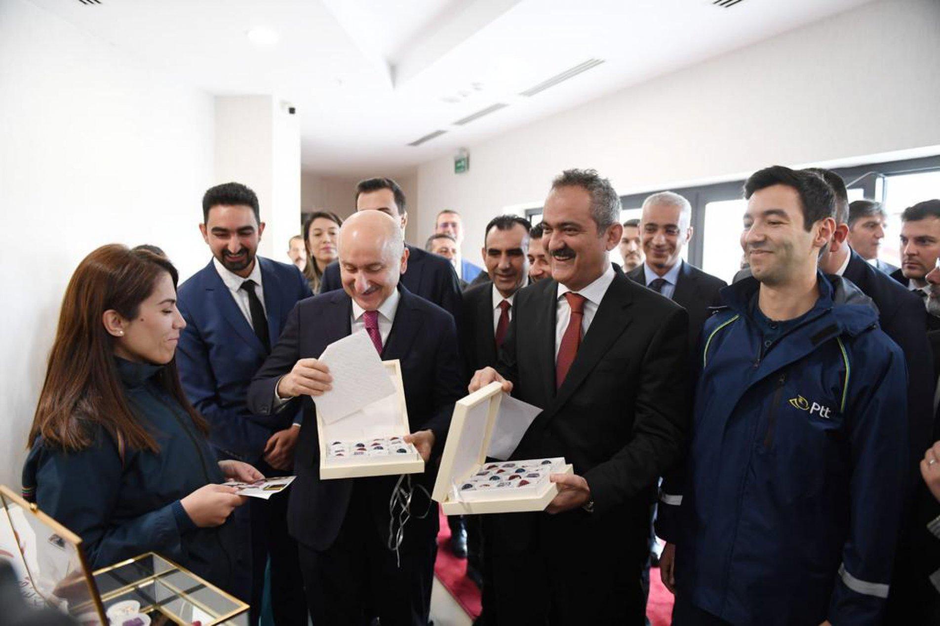 Bakanlar Özer ve Karaismailoğlu, 'MEB Pasaj' platformunu tanıttı - Son Dakika Gündem Haberleri