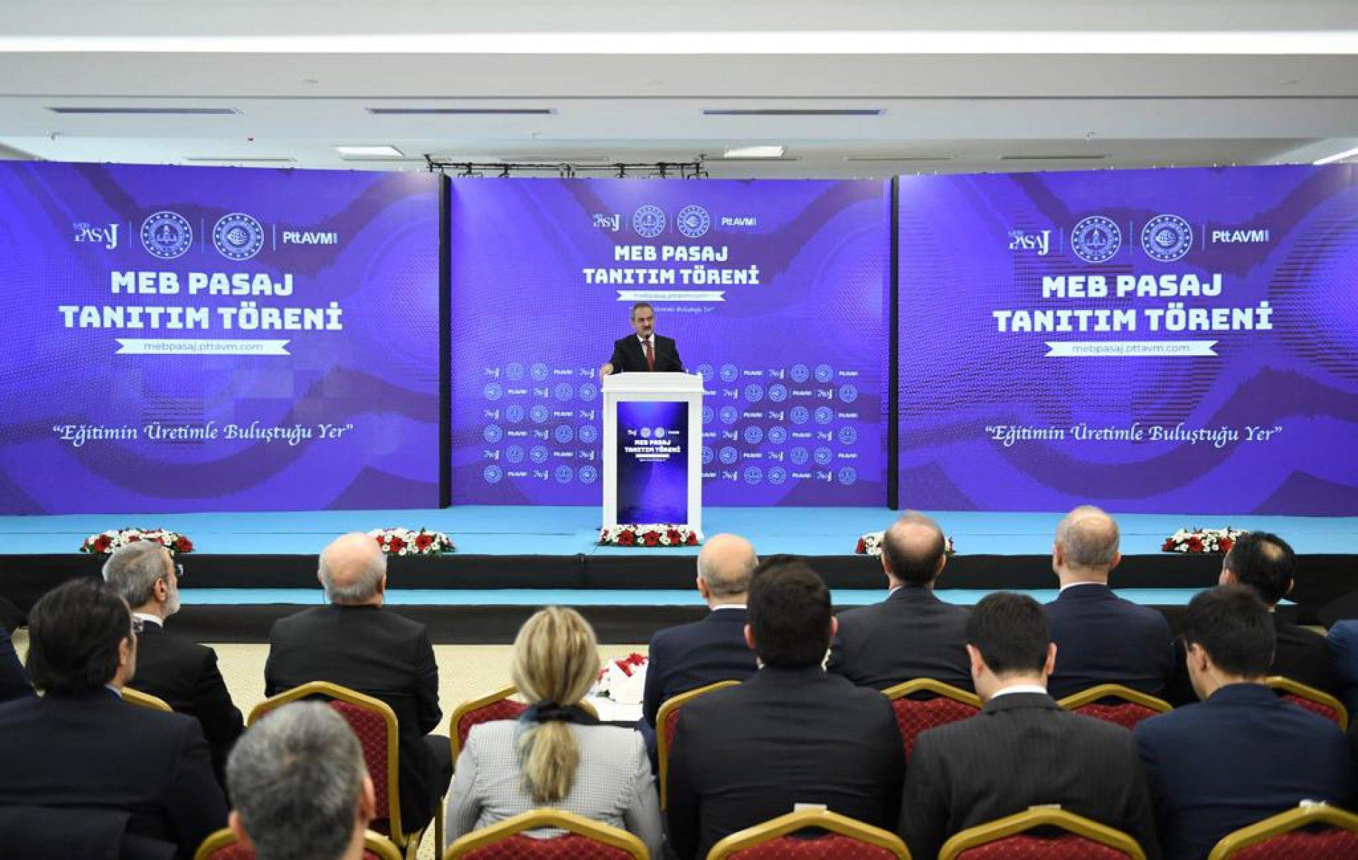 Bakanlar Özer ve Karaismailoğlu, 'MEB Pasaj' platformunu tanıttı - Son Dakika Gündem Haberleri