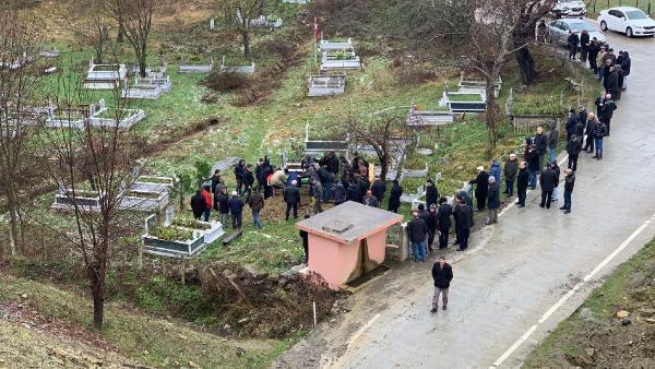 Boşanma aşamasındaki eşinin öldürdüğü Canan'ın cenazesi toprağa verildi ...