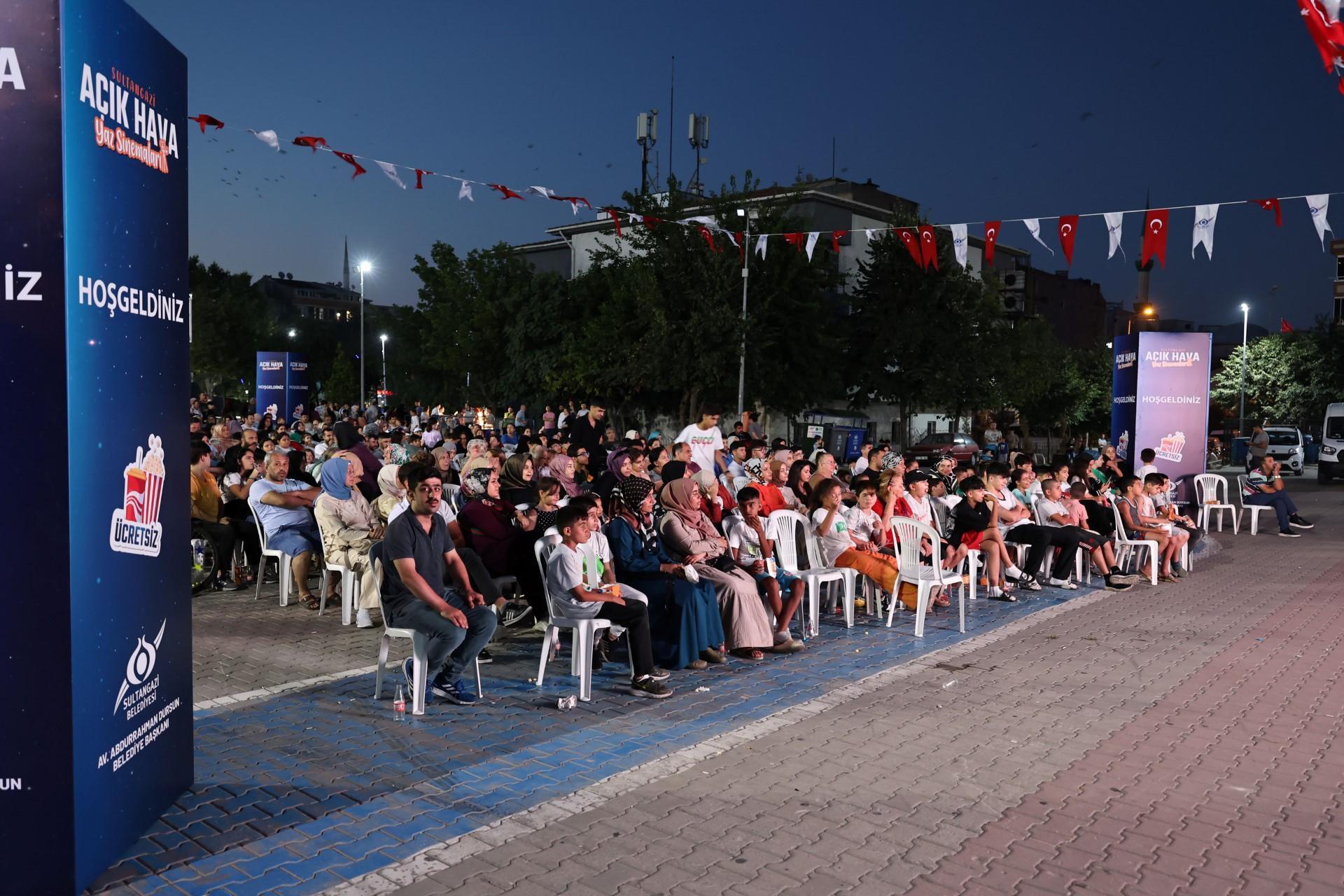 Sultangazi'de açık hava sinema günleri başladı - Sanat Haberleri