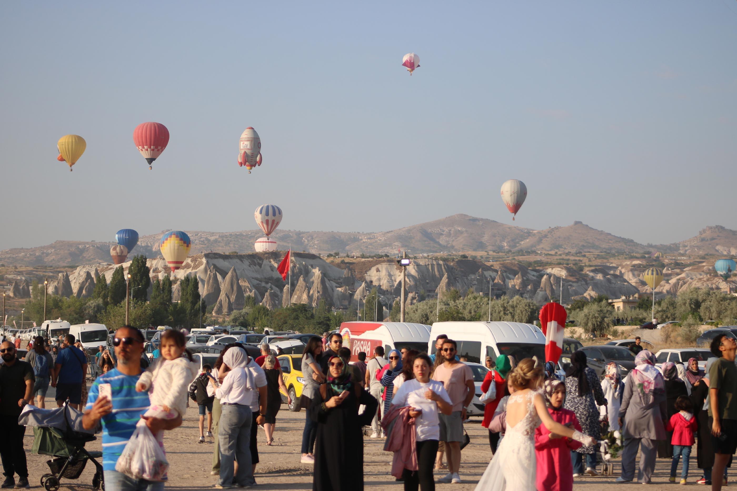 Özel figürlü balonlar, Kapadokya'da gökyüzünü süsledi - Gündem Haberleri