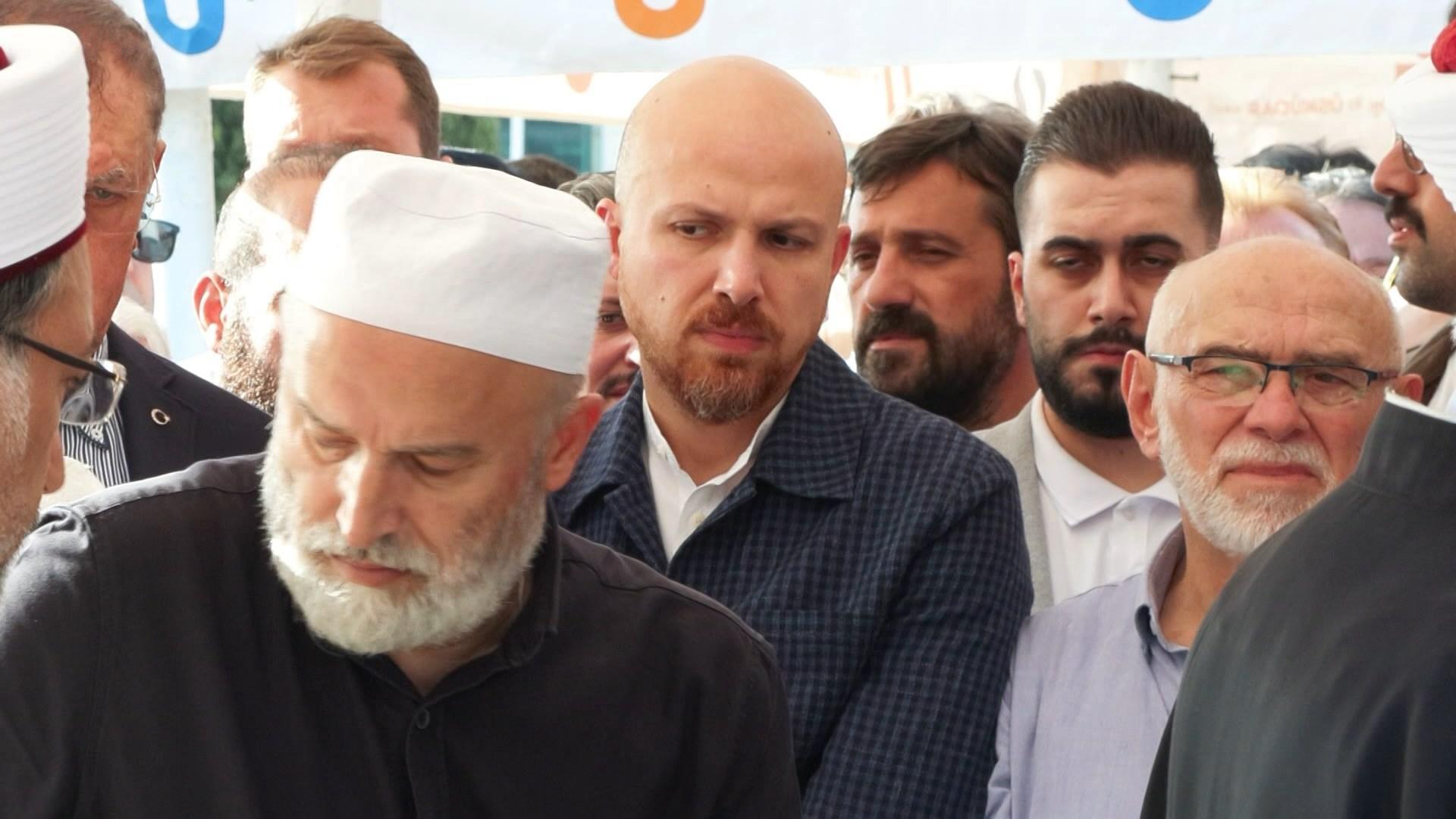 Cumhurbaşkanı Erdoğan'ın kuzeni Mehmet Mutlu son yolculuğuna uğurlandı ...