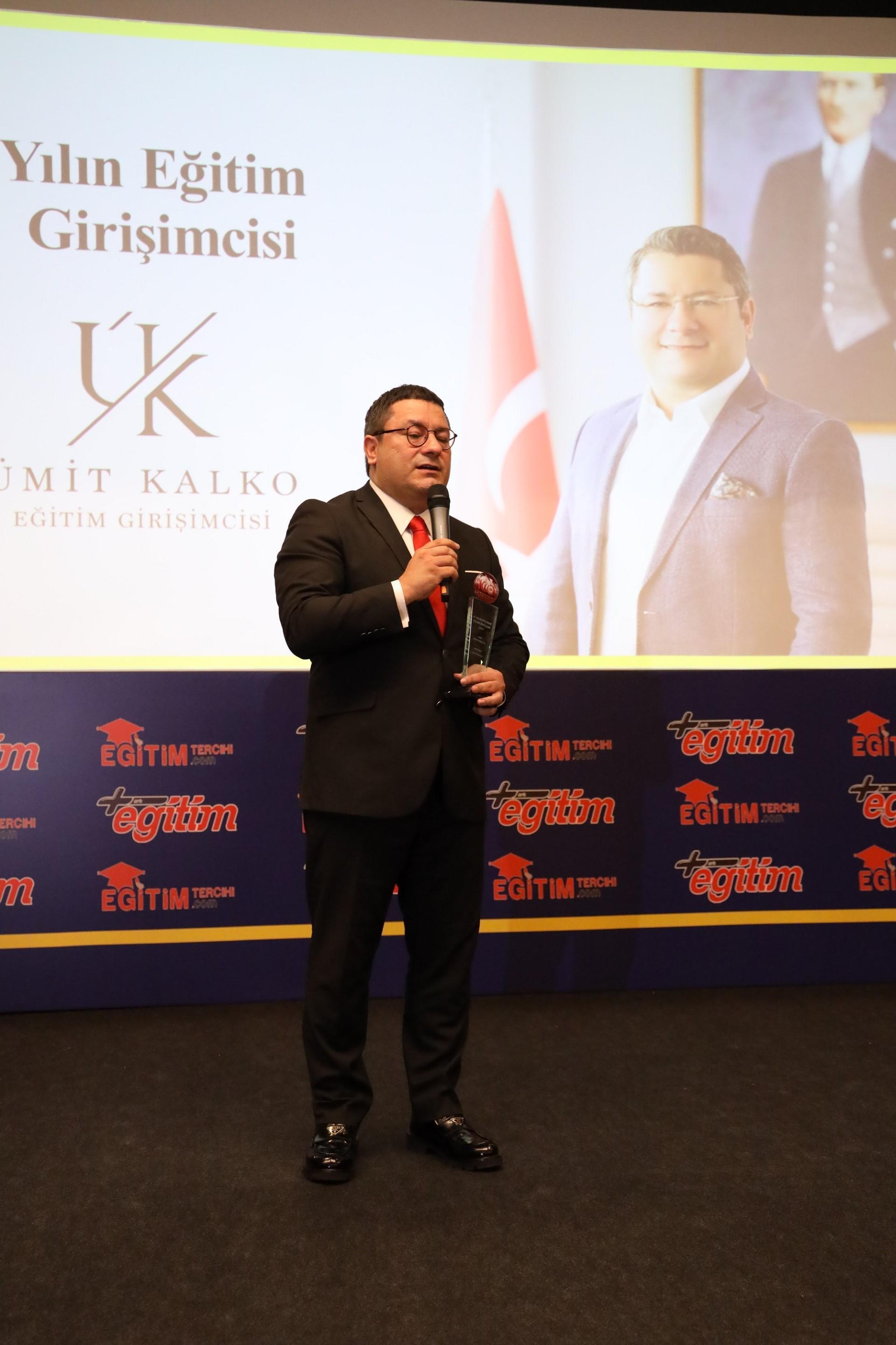 Mektebim Koleji ve Ümit Kalko’ya ödül - Eğitim Haberleri