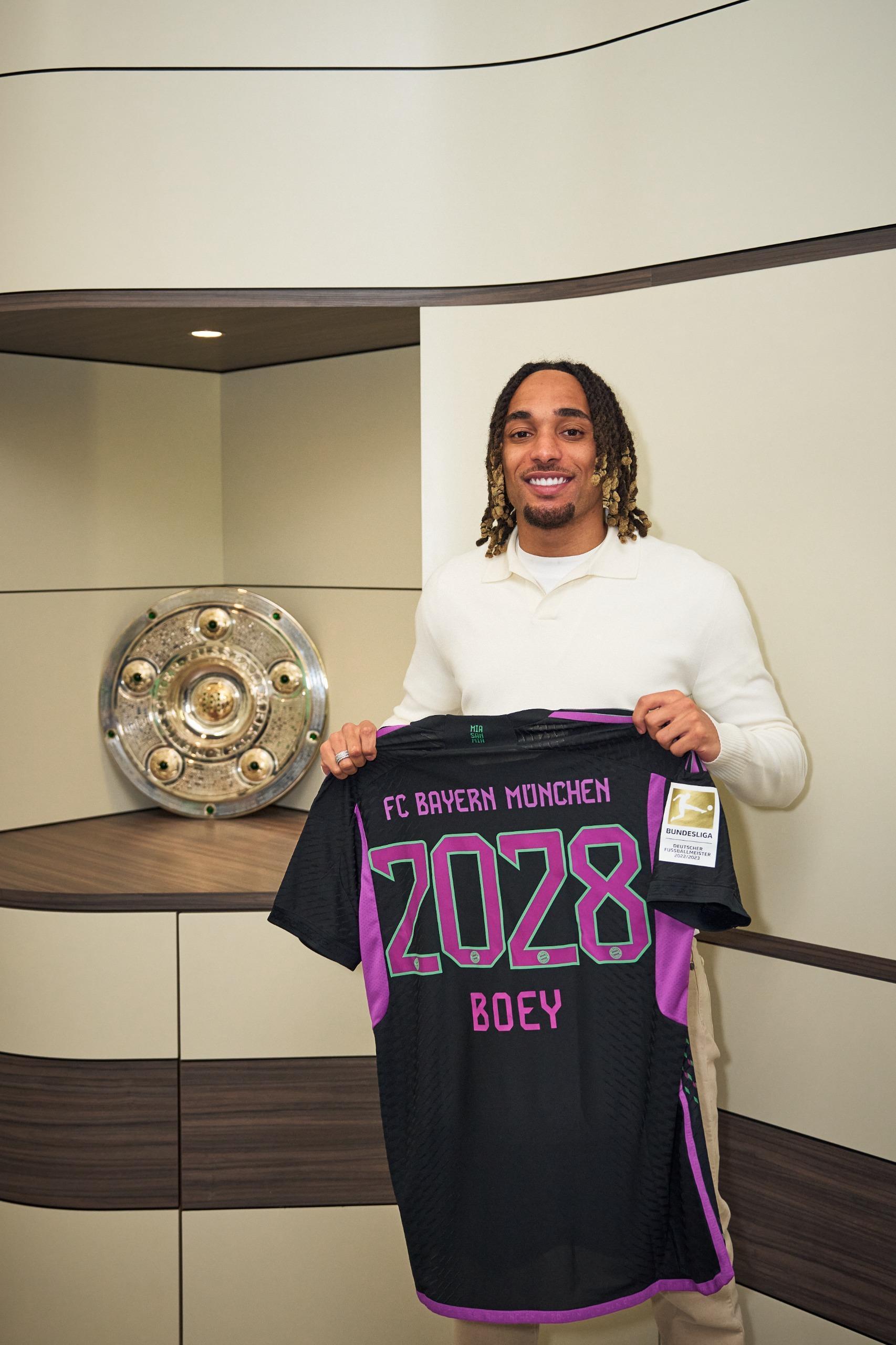 Sacha Boey, resmen Bayern Münih'te - Güncel Spor Haberleri