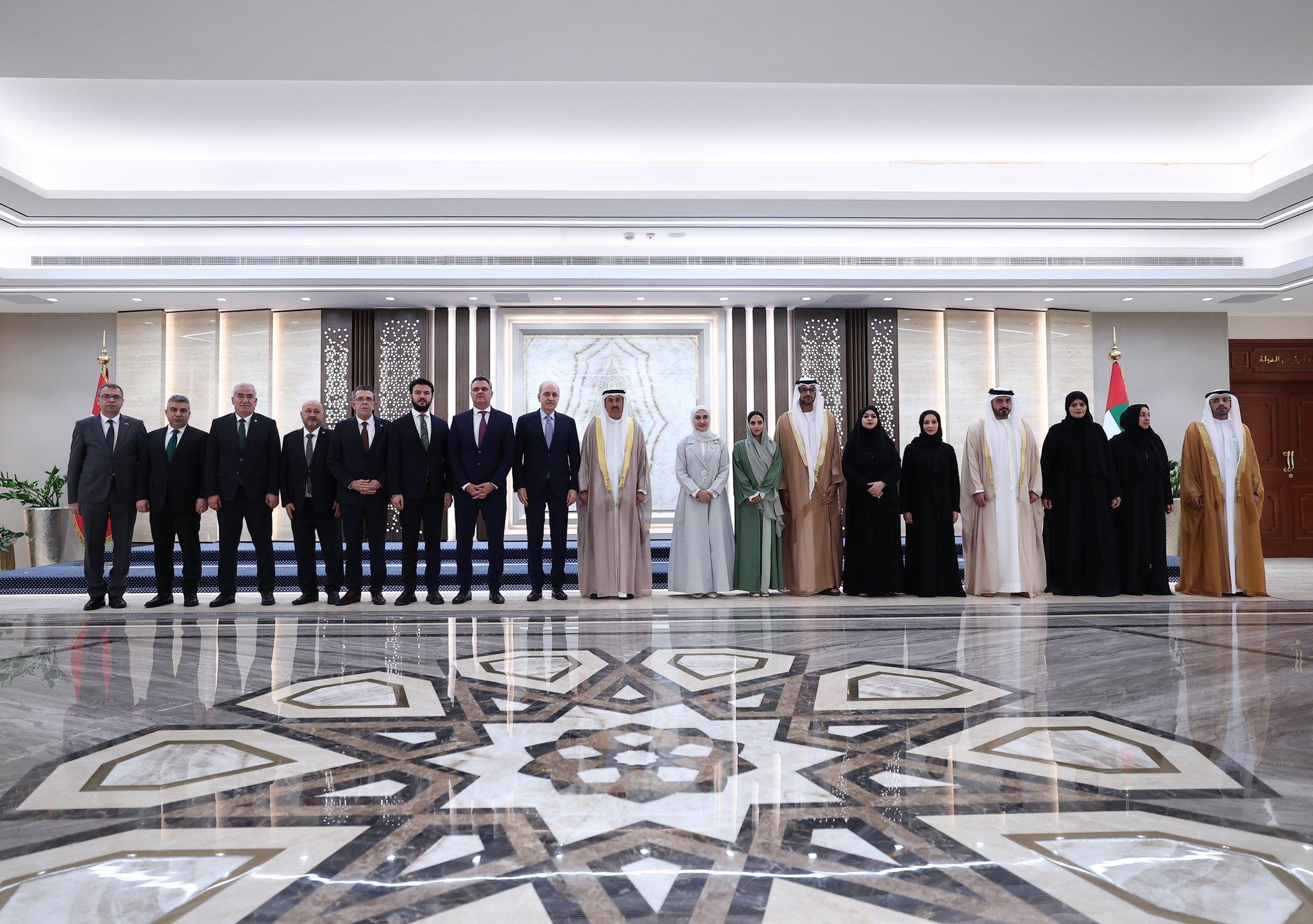 Kurtulmuş, BAE Federal Konsey Başkanı Ghobash ile bir araya geldi ...