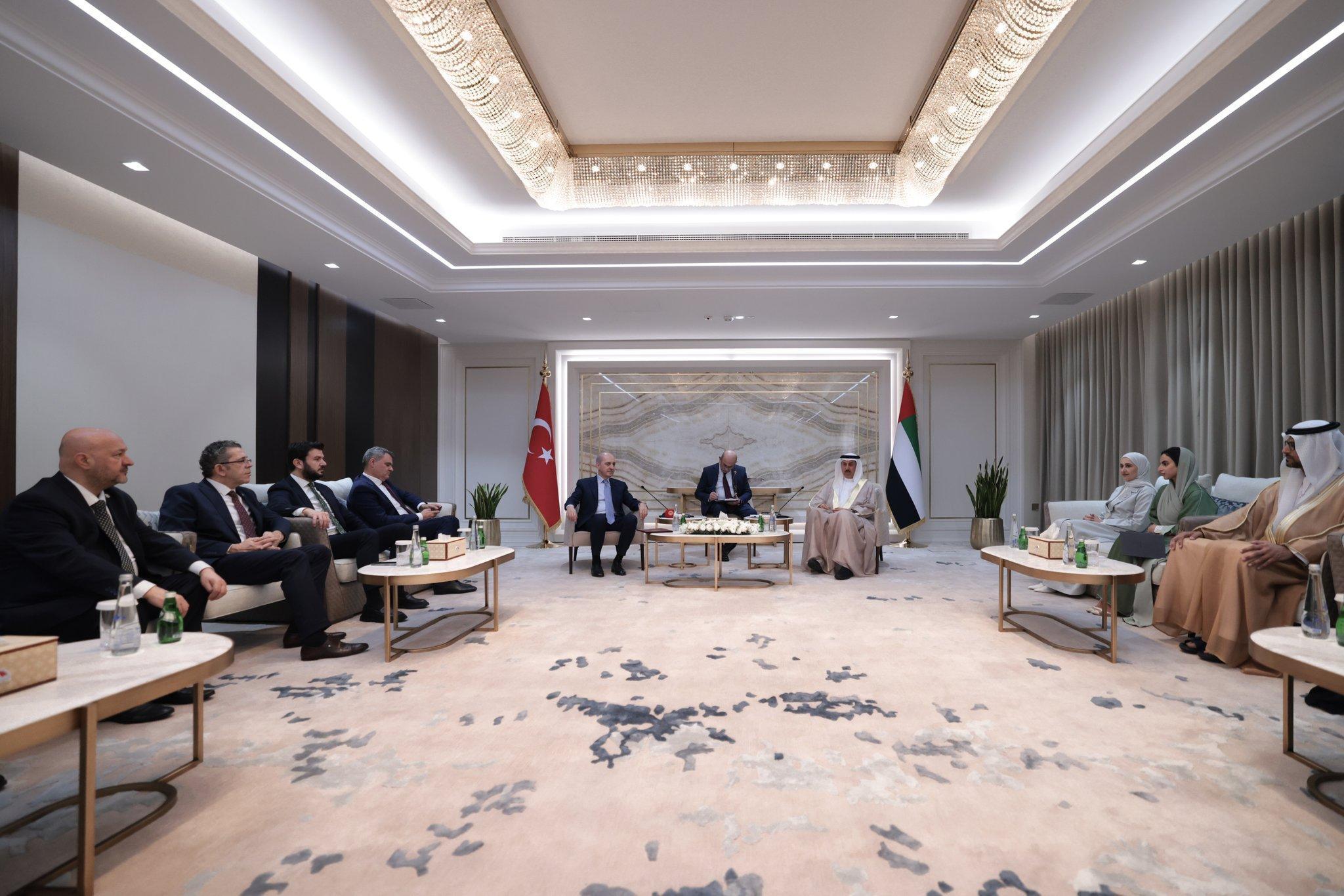 Kurtulmuş, BAE Federal Konsey Başkanı Ghobash ile bir araya geldi ...