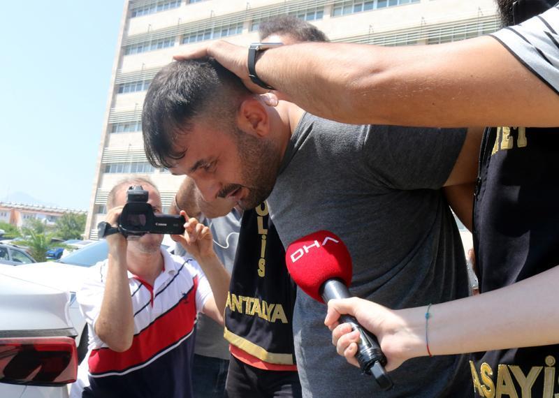 Savcı Eşini Kalbinden Bıçaklayıp öldüren Sanık Için Ağırlaştırılmış
