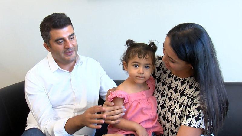 Görme engelli öğretmen, ailesiyle dünyayı dolaşıyor