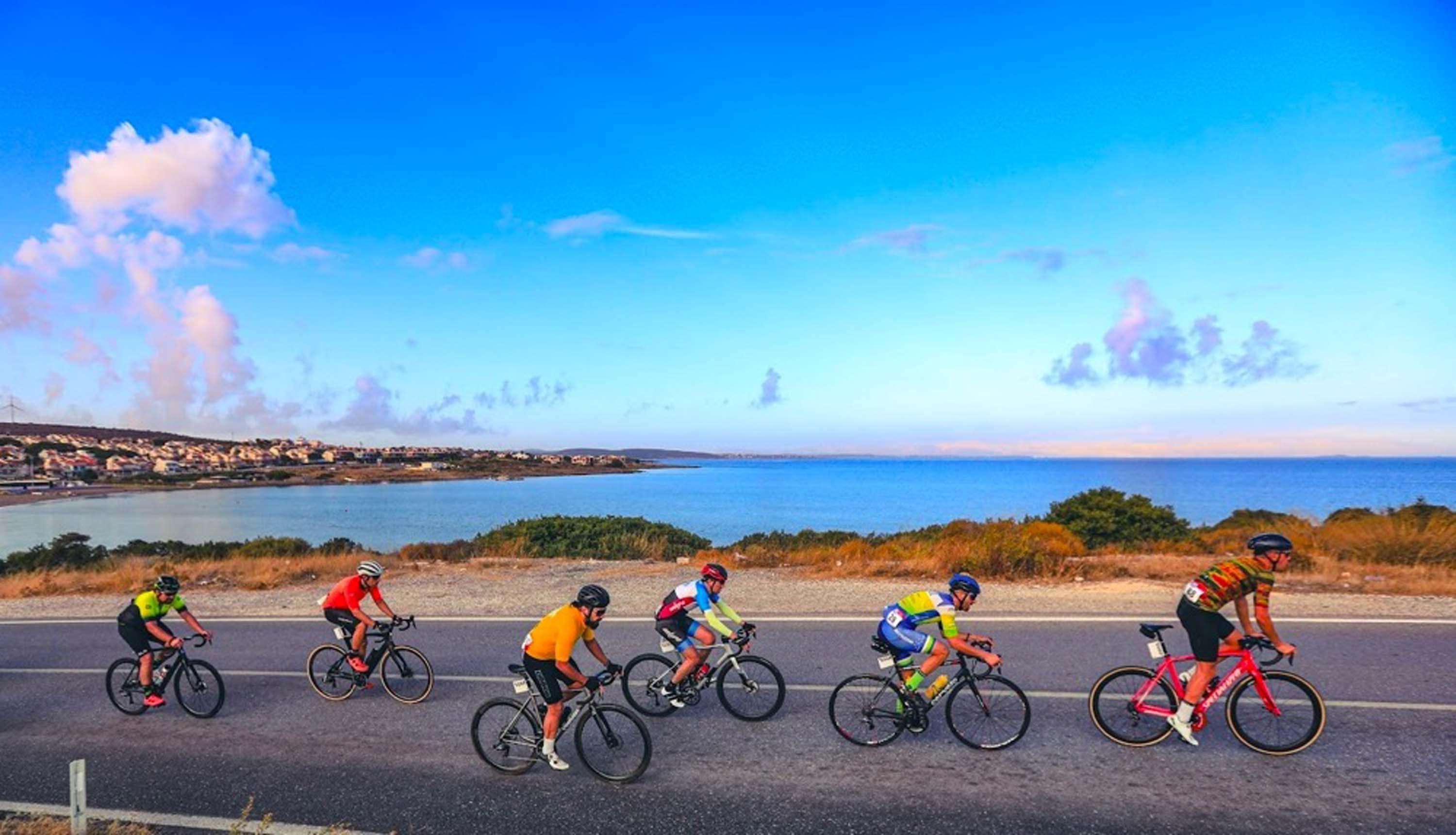 Gran Fondo Çeşme 2025: Pedallar dokuzuncu kez Çeşme için dönüyor ...
