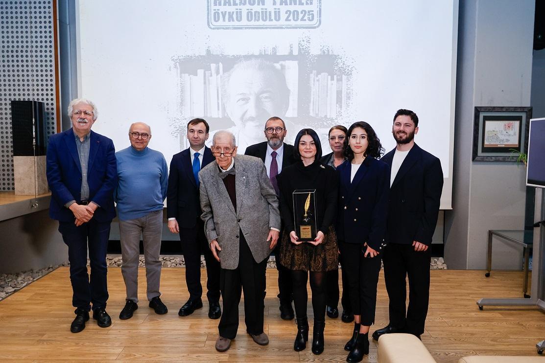 36’ncı Haldun Taner Öykü Ödülü, yazar Mevsim Yenice’ye verildi - Kültür ...